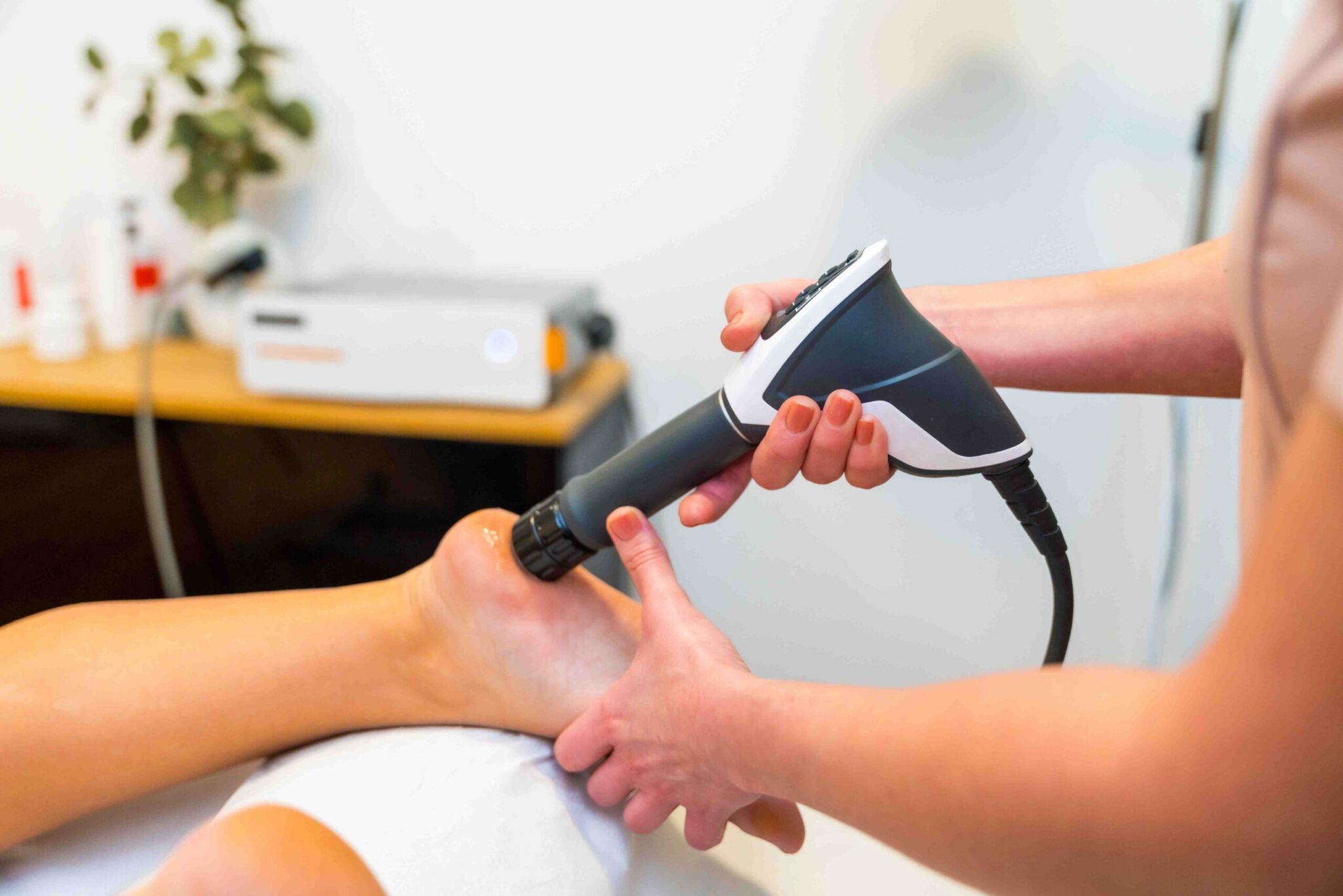 Unlocking Relief: EMS Extracorporeal Shockwave Therapy for Sports ...